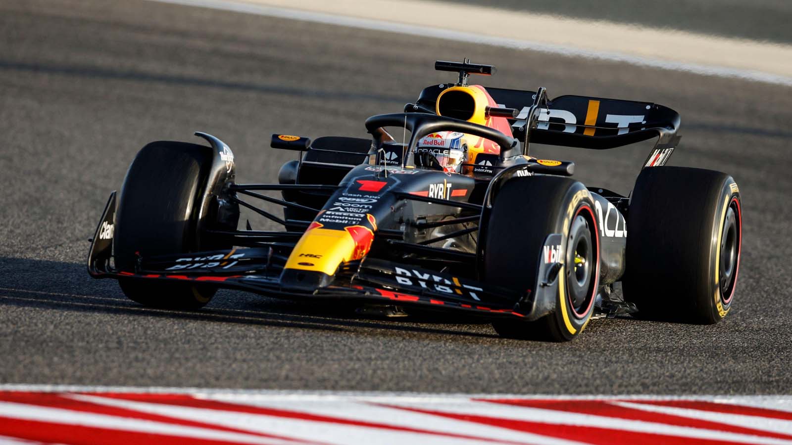 Rozpoczęły się testy przedsezonowe F1. Max Verstappen najlepszy | Sporten Rozpoczęły się testy przedsezonowe F1. Max Verstappen najlepszy | Sporten